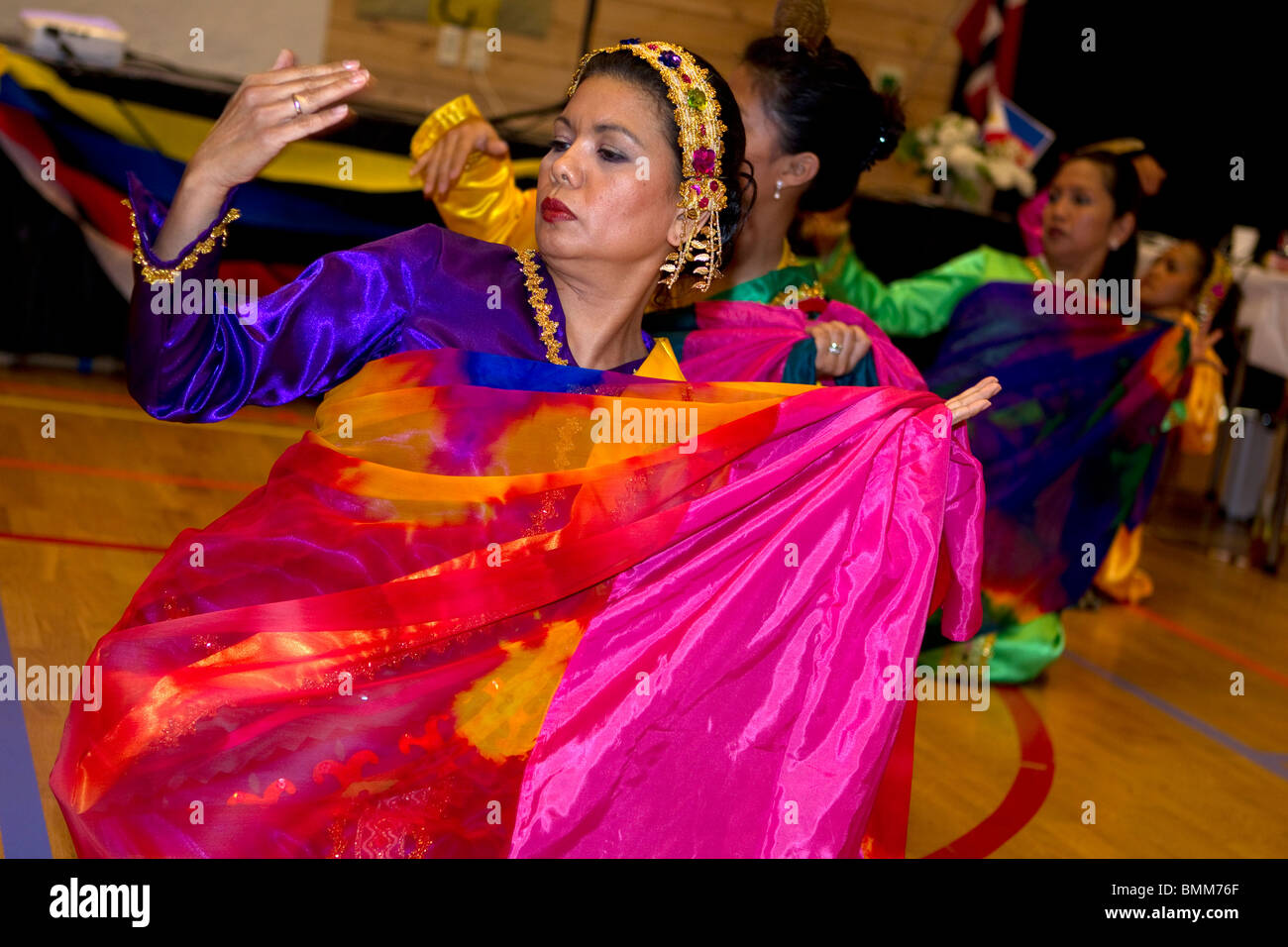 Filipino national costume hi-res stock photography and images - Alamy