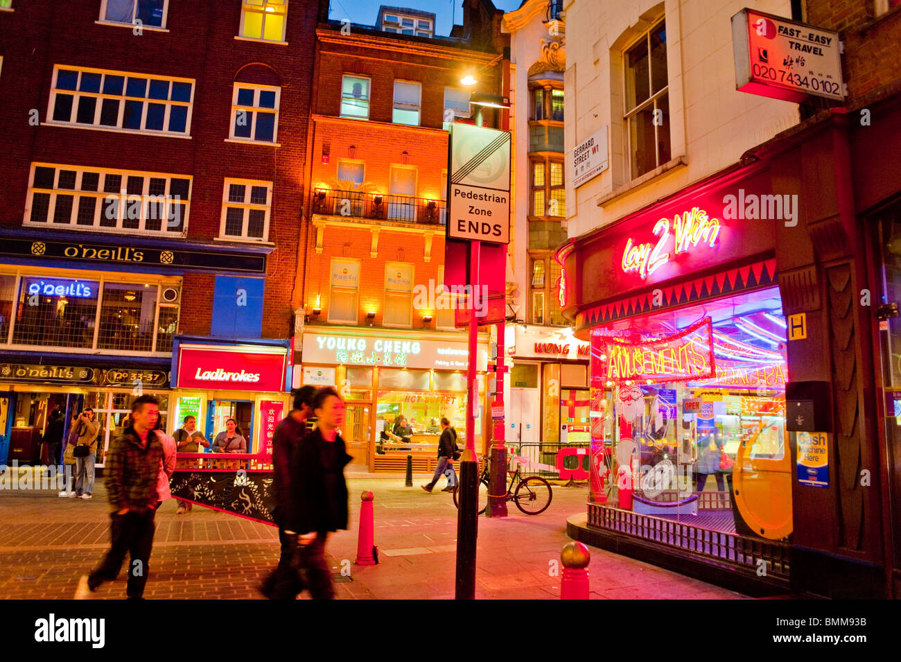 London, UK, Great Britain, People Visiting, Street Scenes, Soho ...