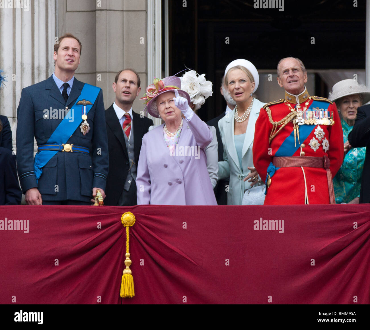 Trooping the Colour ceremony military parade marking Queen Elizabeth II ...