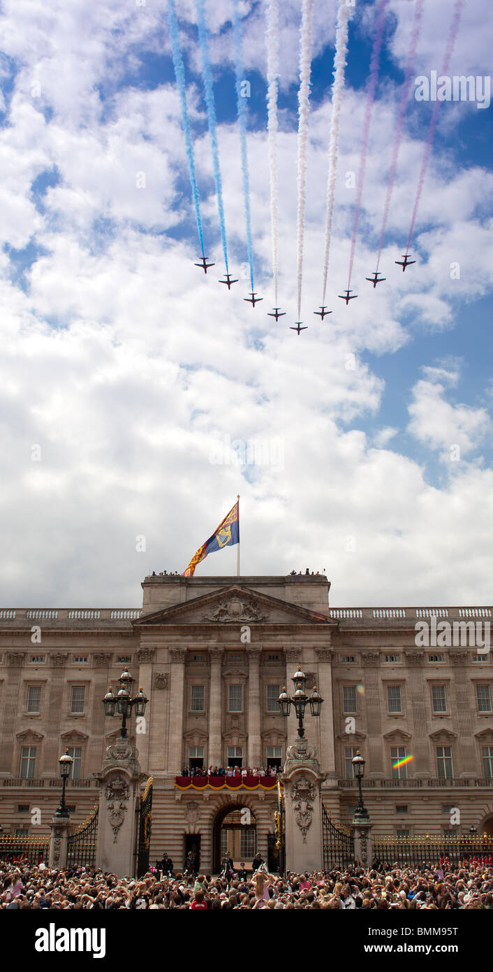 Trooping the Colour ceremony military parade marking Queen Elizabeth II ...