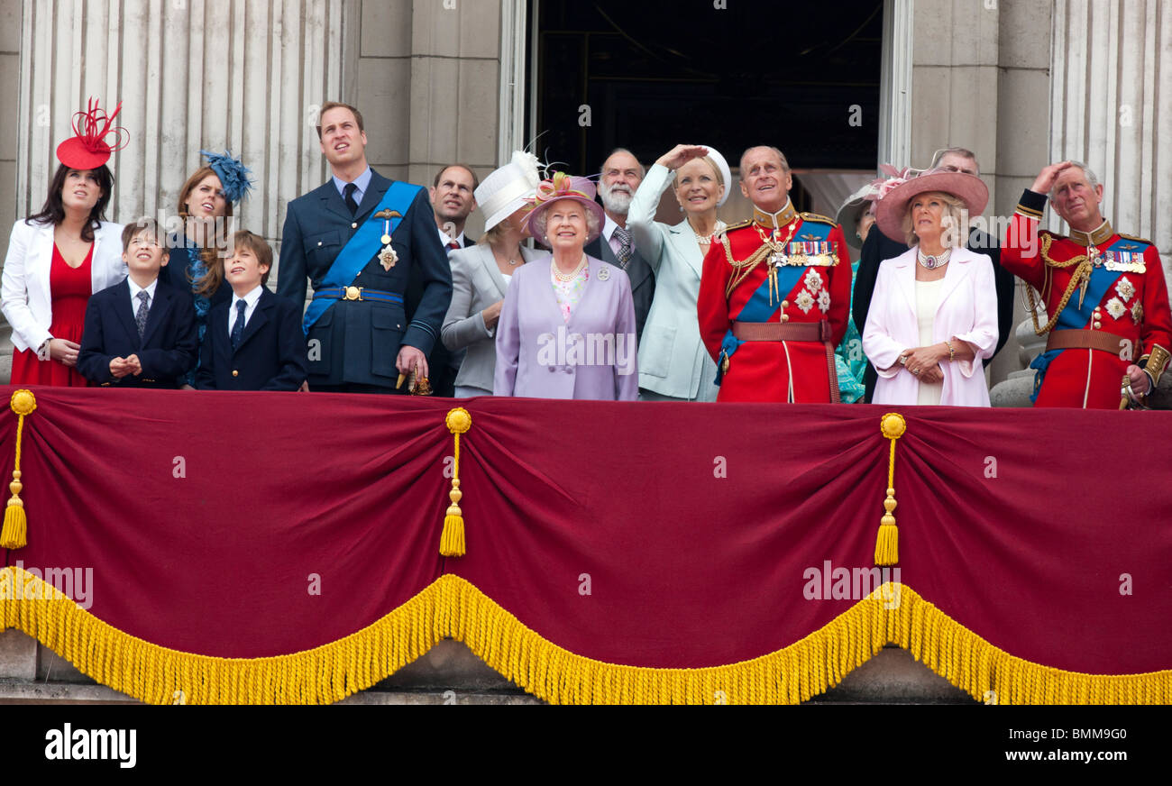 Trooping the Colour ceremony military parade marking Queen Elizabeth II ...
