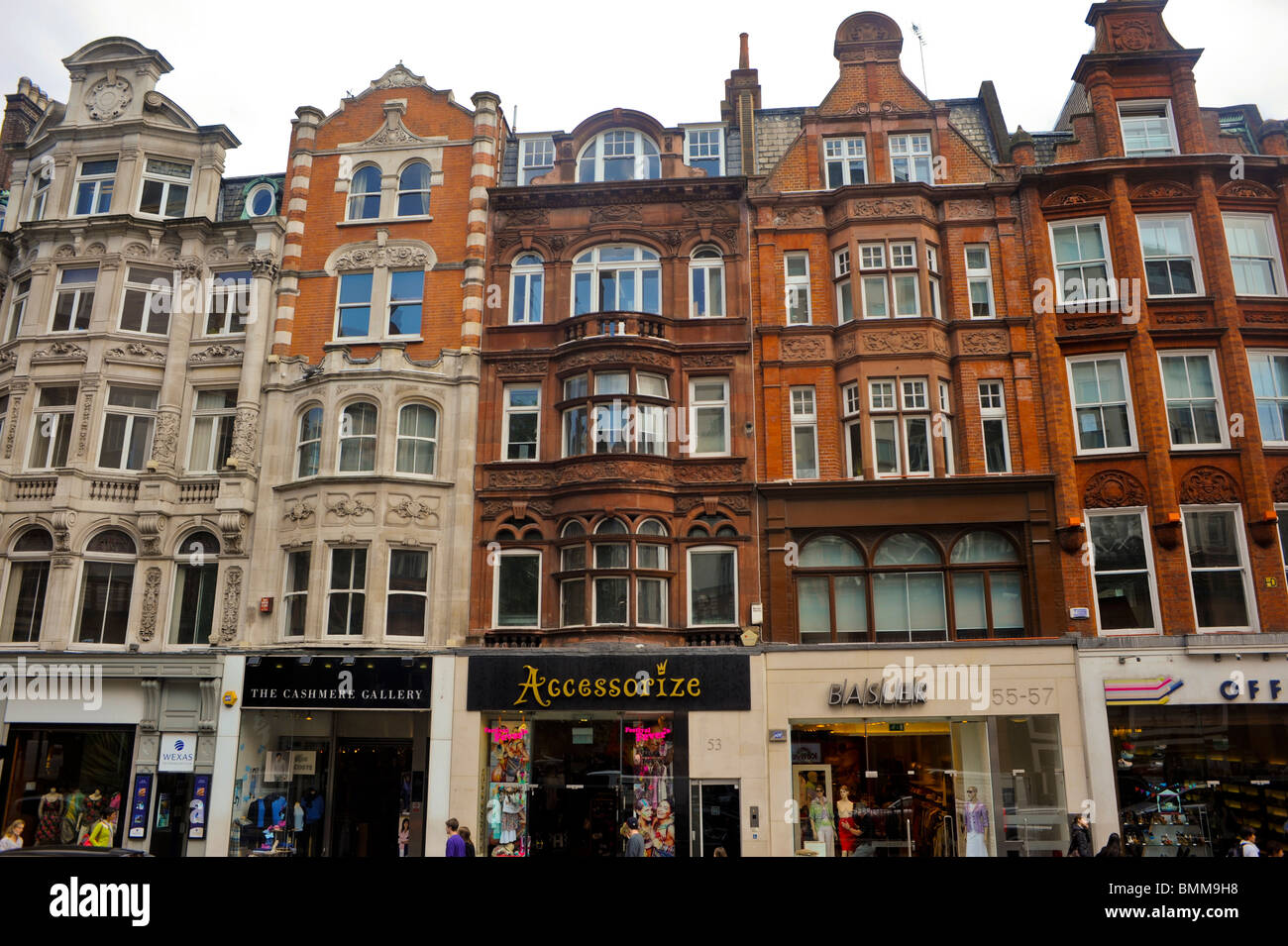 Old shop fronts london hi-res stock photography and images - Alamy