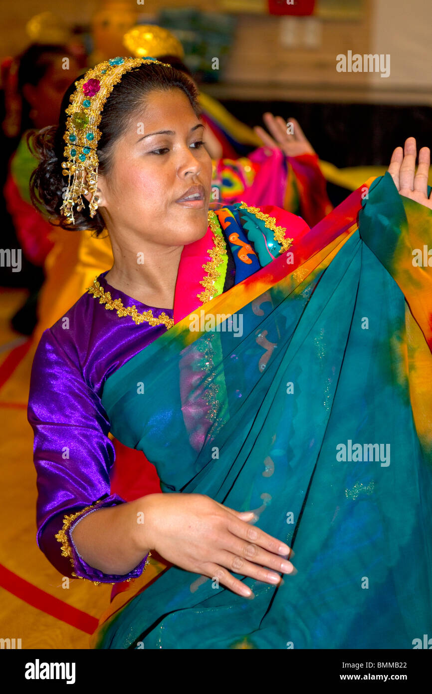 Filipino national costume hi-res stock photography and images - Alamy