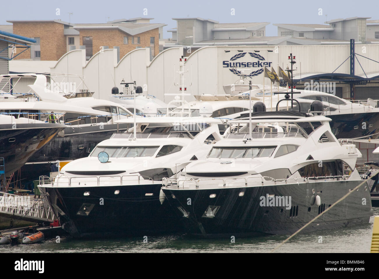 Sunseeker boat yard poole hi-res stock photography and images - Alamy