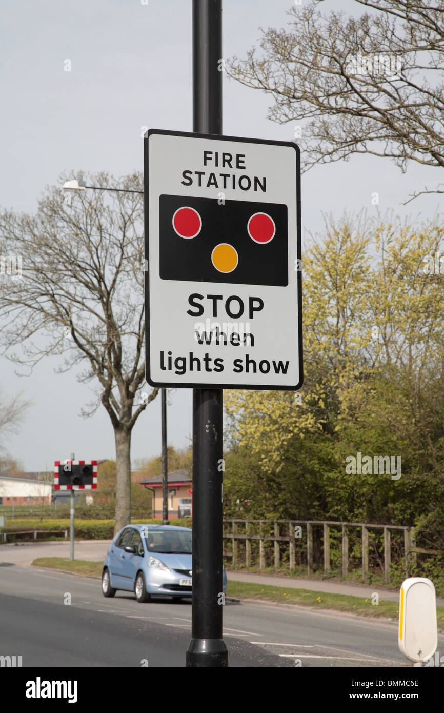 Sign Fire station Stock Photo - Alamy