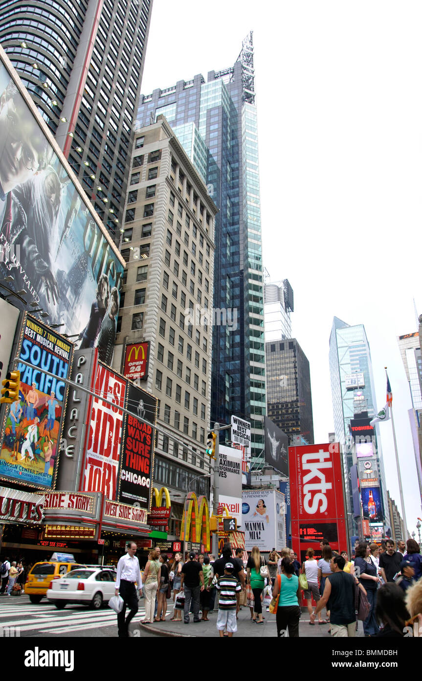 Times square us poster hi-res stock photography and images - Alamy