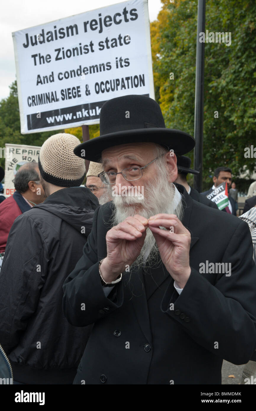 Ultra-orthodox Jewish man in black with white beard at Al Quds Day ...