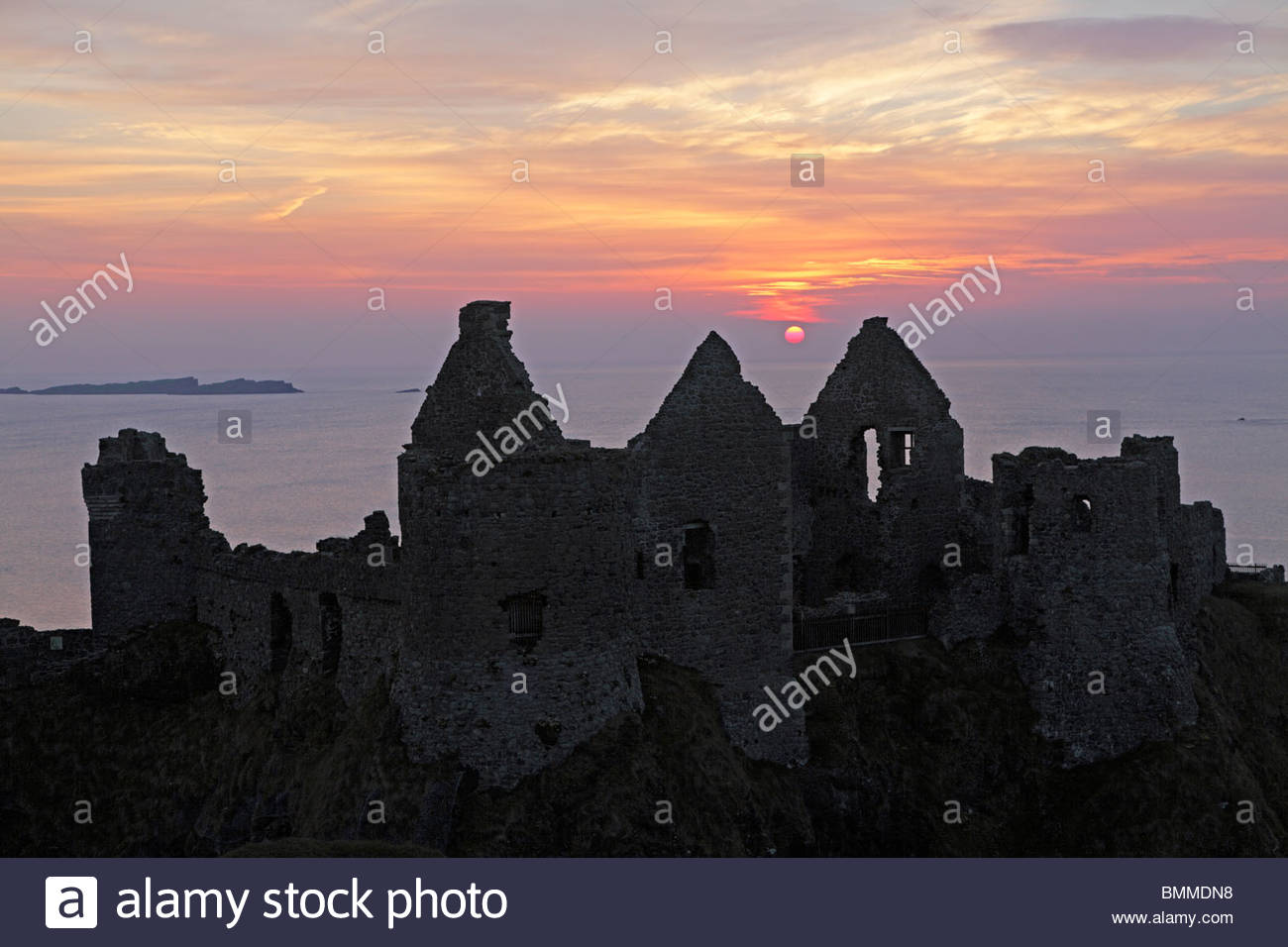 Dunluce Castle Antrim Coast Co Stock Photos & Dunluce Castle Antrim ...