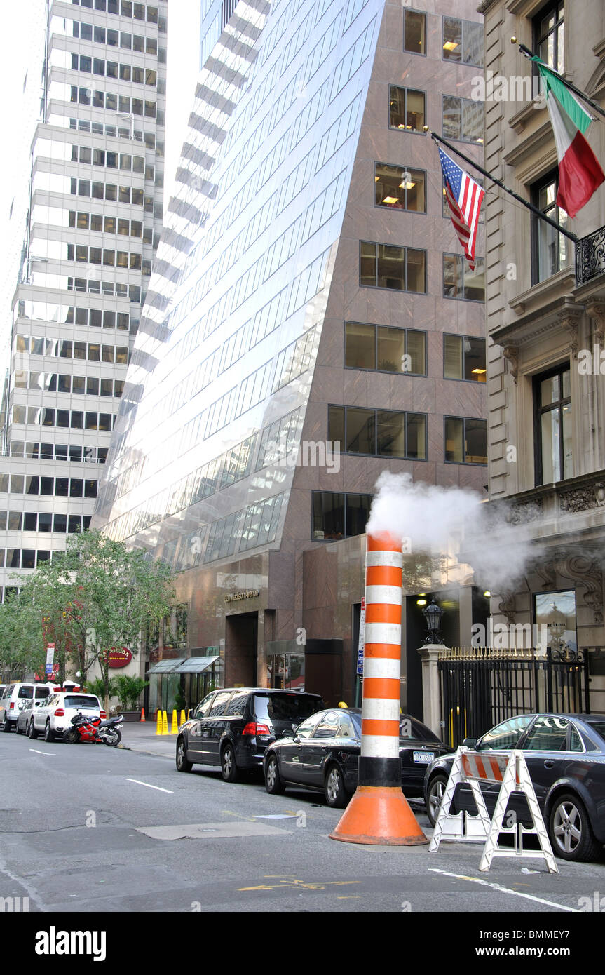 Nyc underground hi-res stock photography and images - Alamy