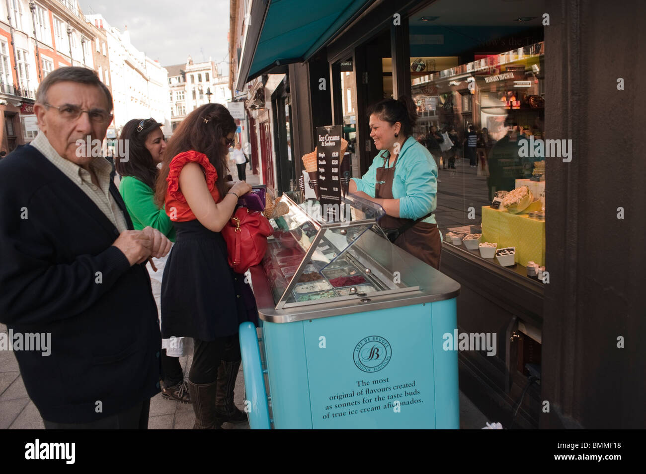 London, UK, Street Scenes, Stores Shopping Stock Photo - Alamy