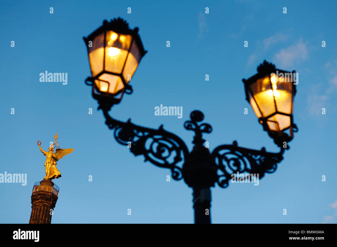 Victory column horizontal hi-res stock photography and images - Alamy
