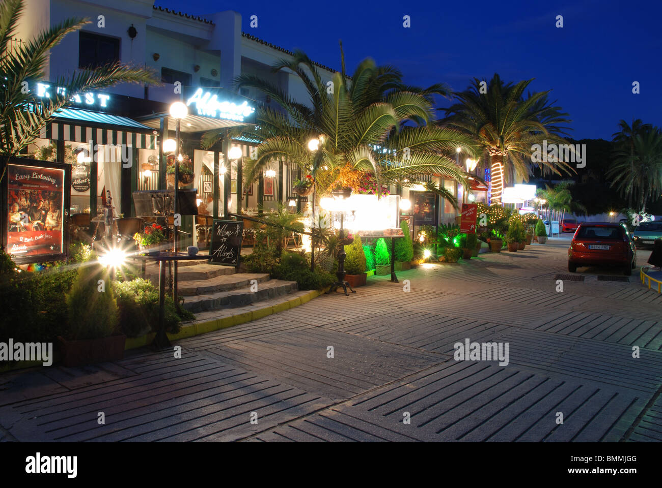 Spalm trees hi-res stock photography and images - Alamy