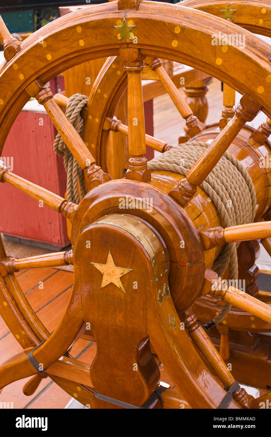 Ships wheel, USS Constitution ("Old Ironsides") on the Freedom Trail ...
