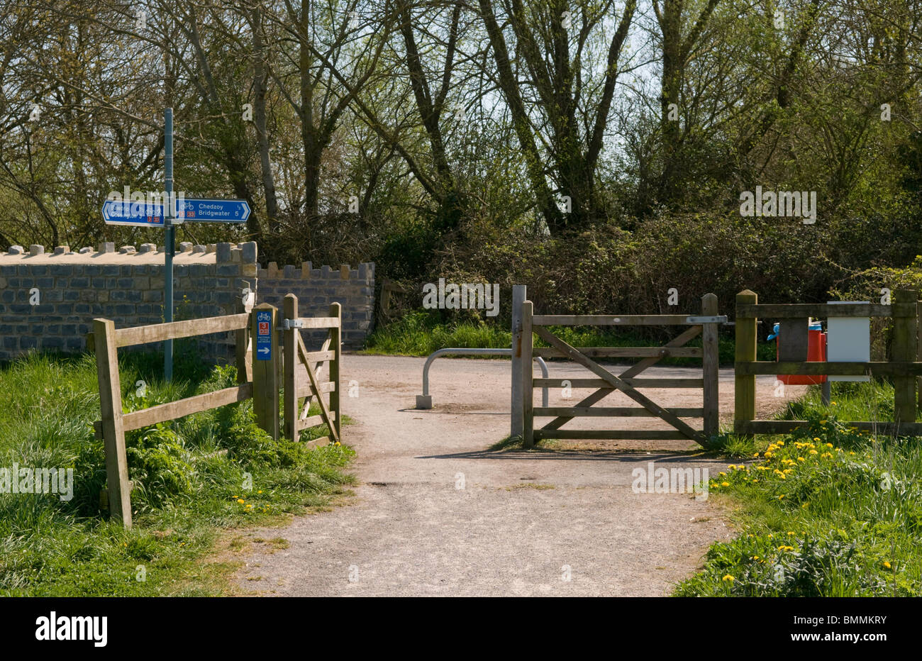 Sustrans hi-res stock photography and images - Alamy