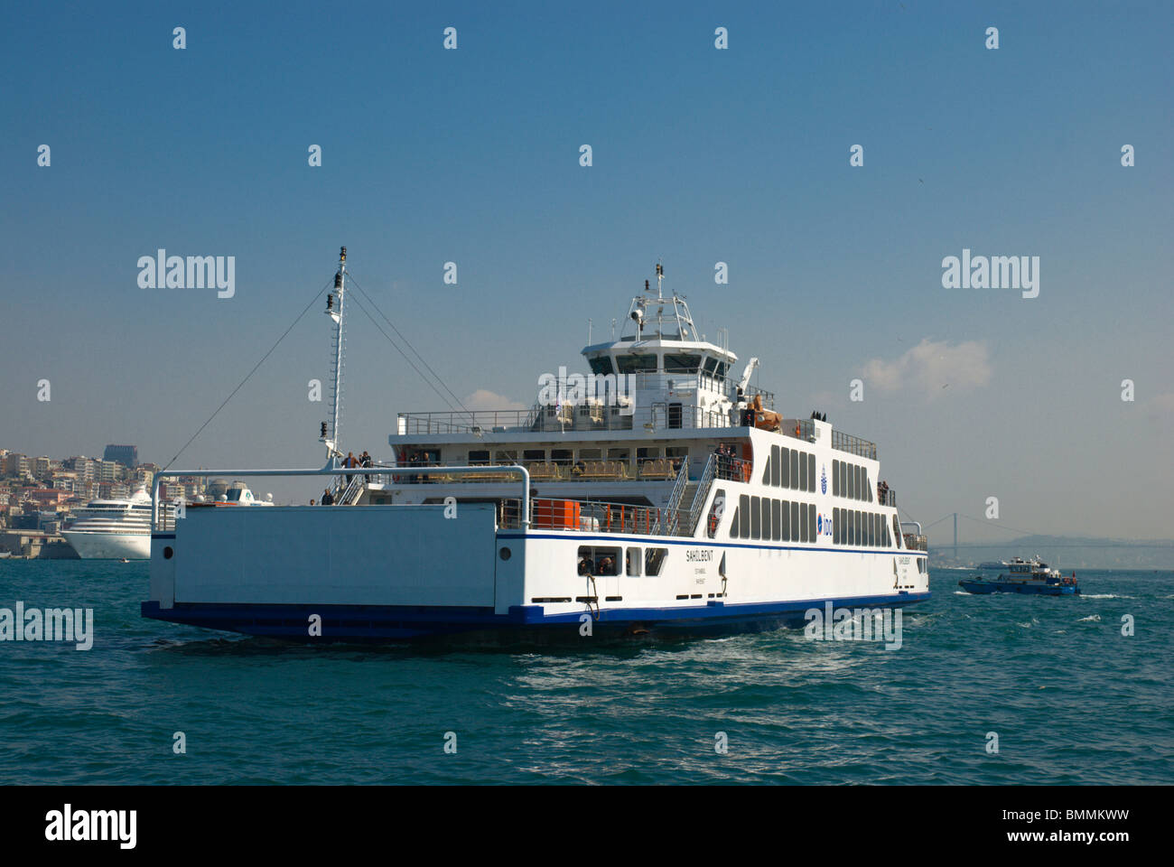 Car ferry istanbul hi-res stock photography and images - Alamy