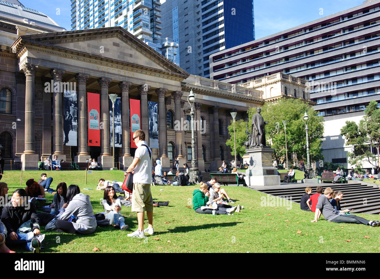 Melbourne central business district victoria hi-res stock photography ...