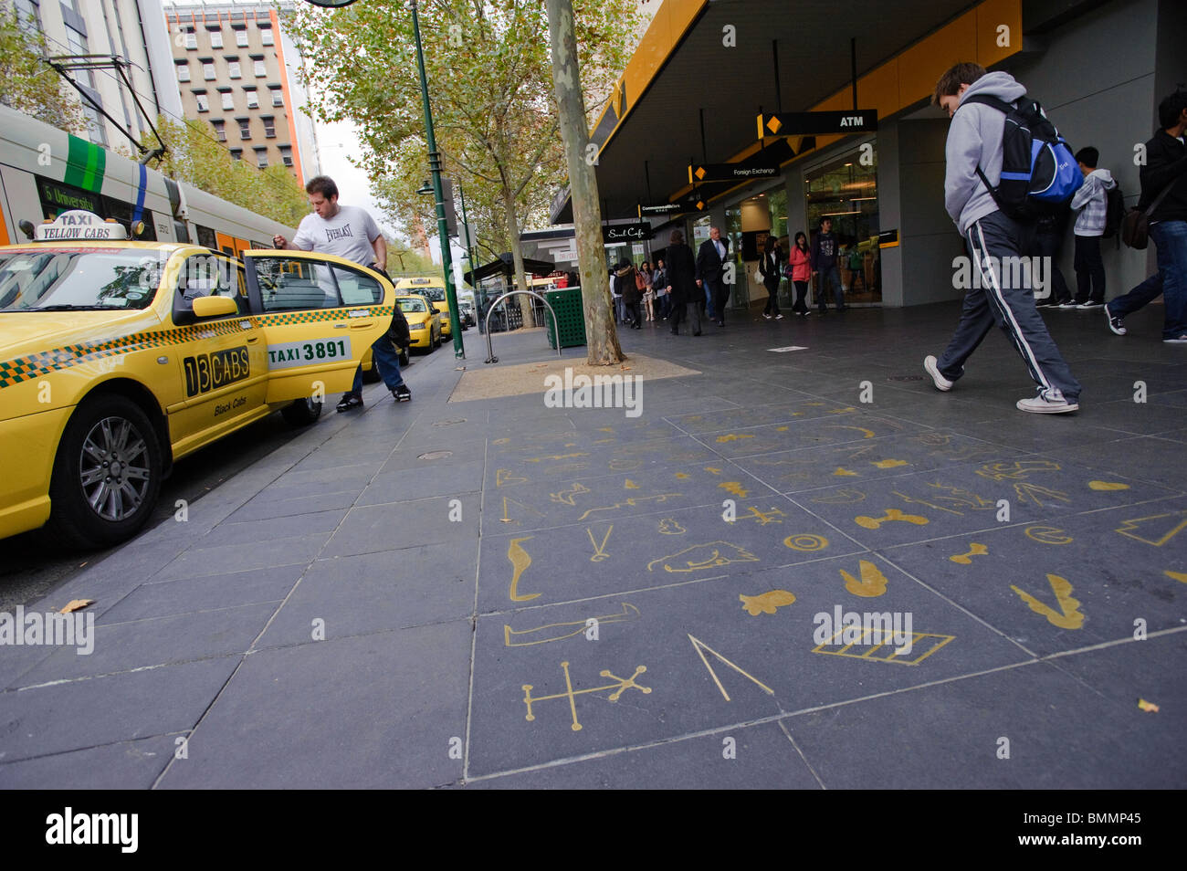 Melbourne sidewalk hi-res stock photography and images - Alamy