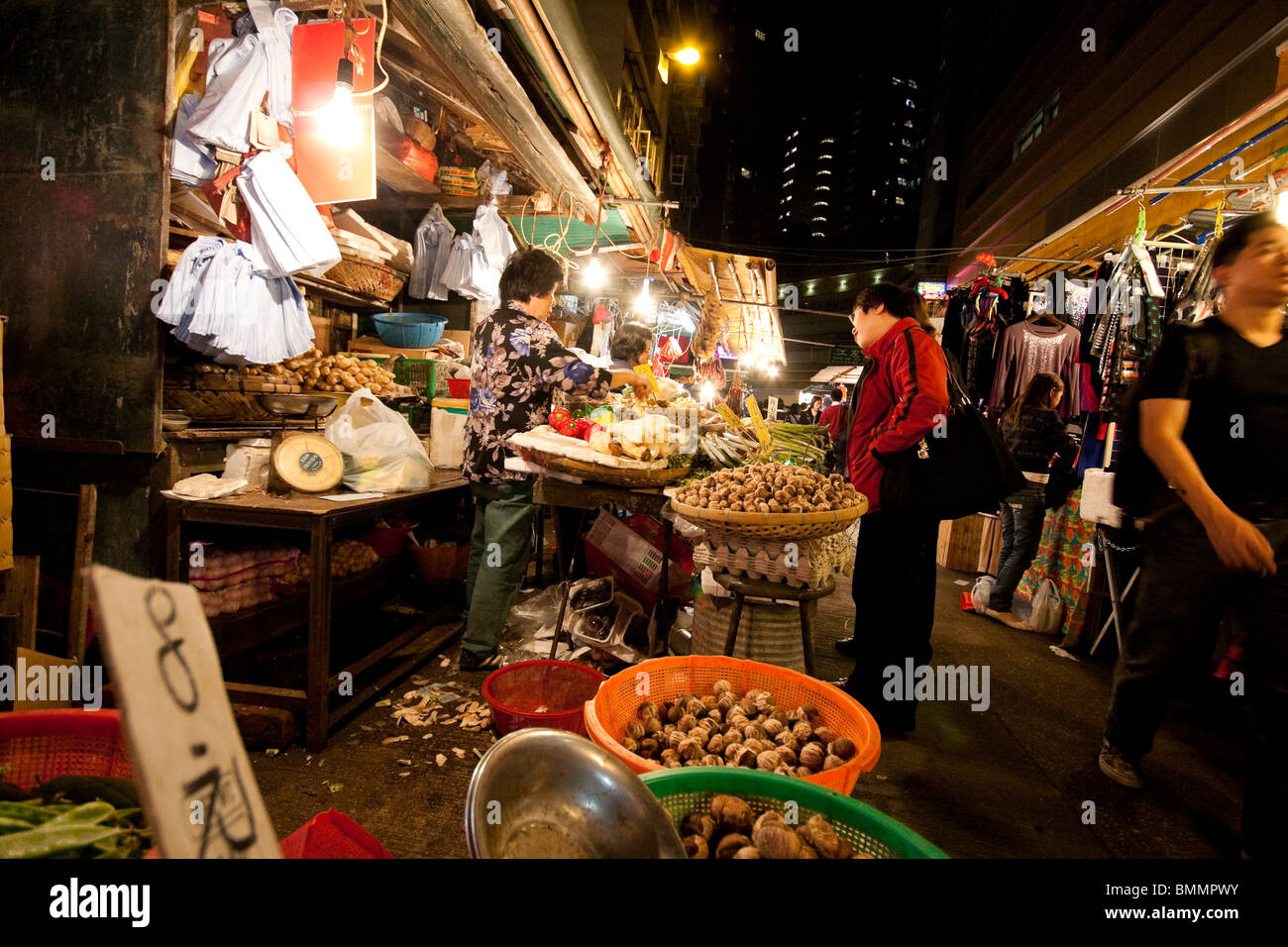 Local market stalls in Wan Chai, Hong Kong Stock Photo - Alamy