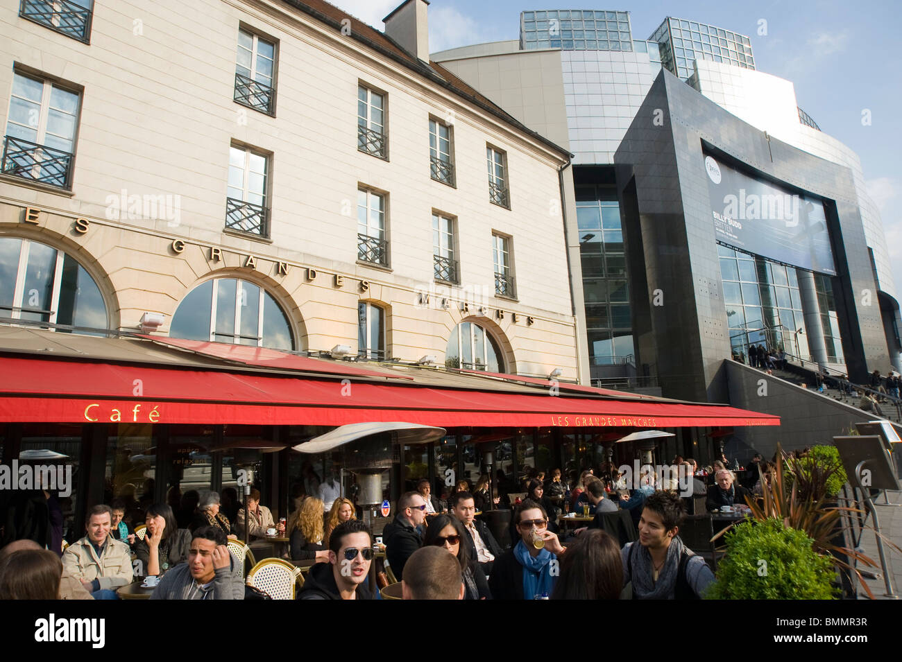 Paris bastille cafe hi-res stock photography and images - Alamy