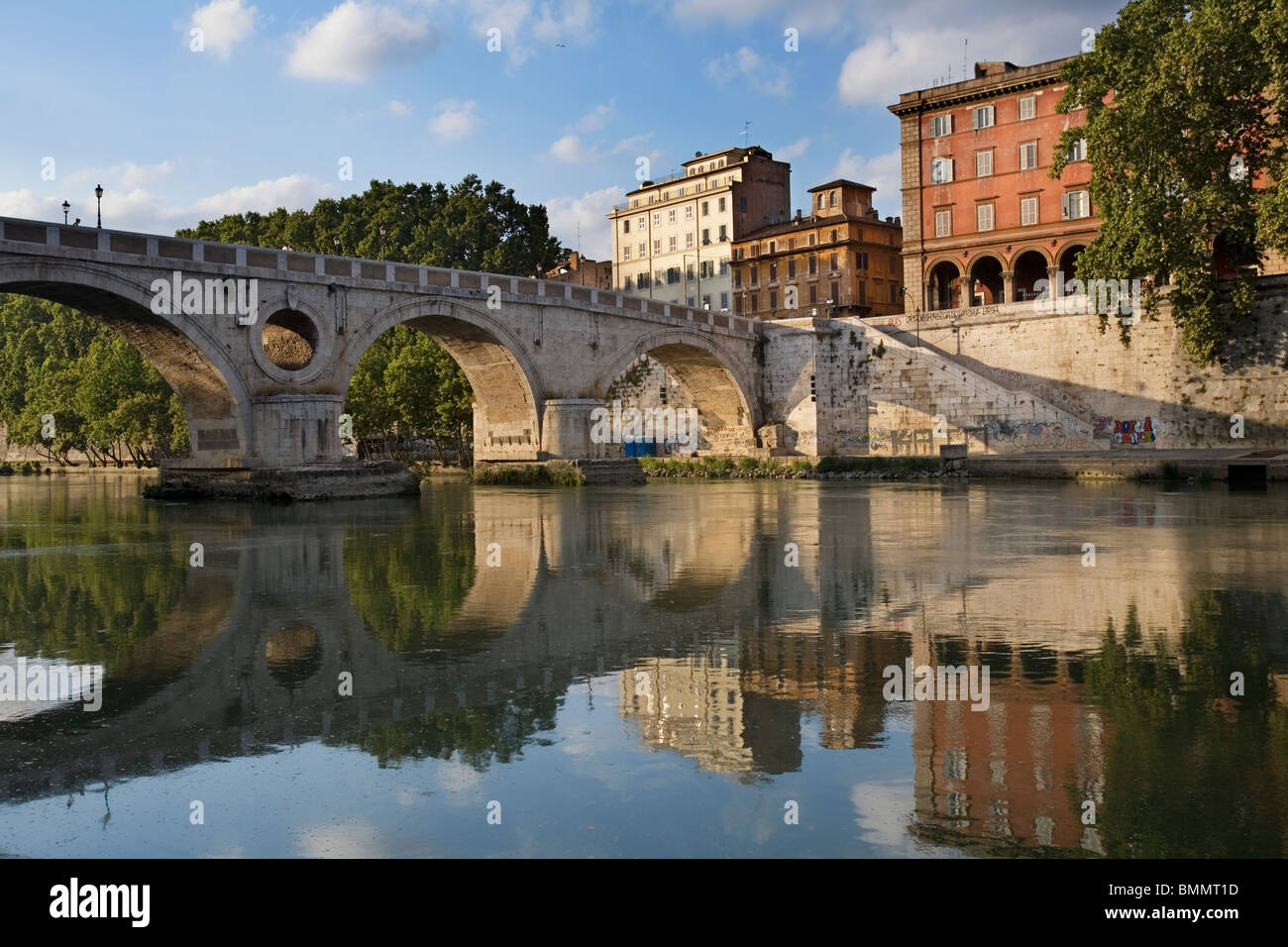 Tiber river rome hi-res stock photography and images - Alamy