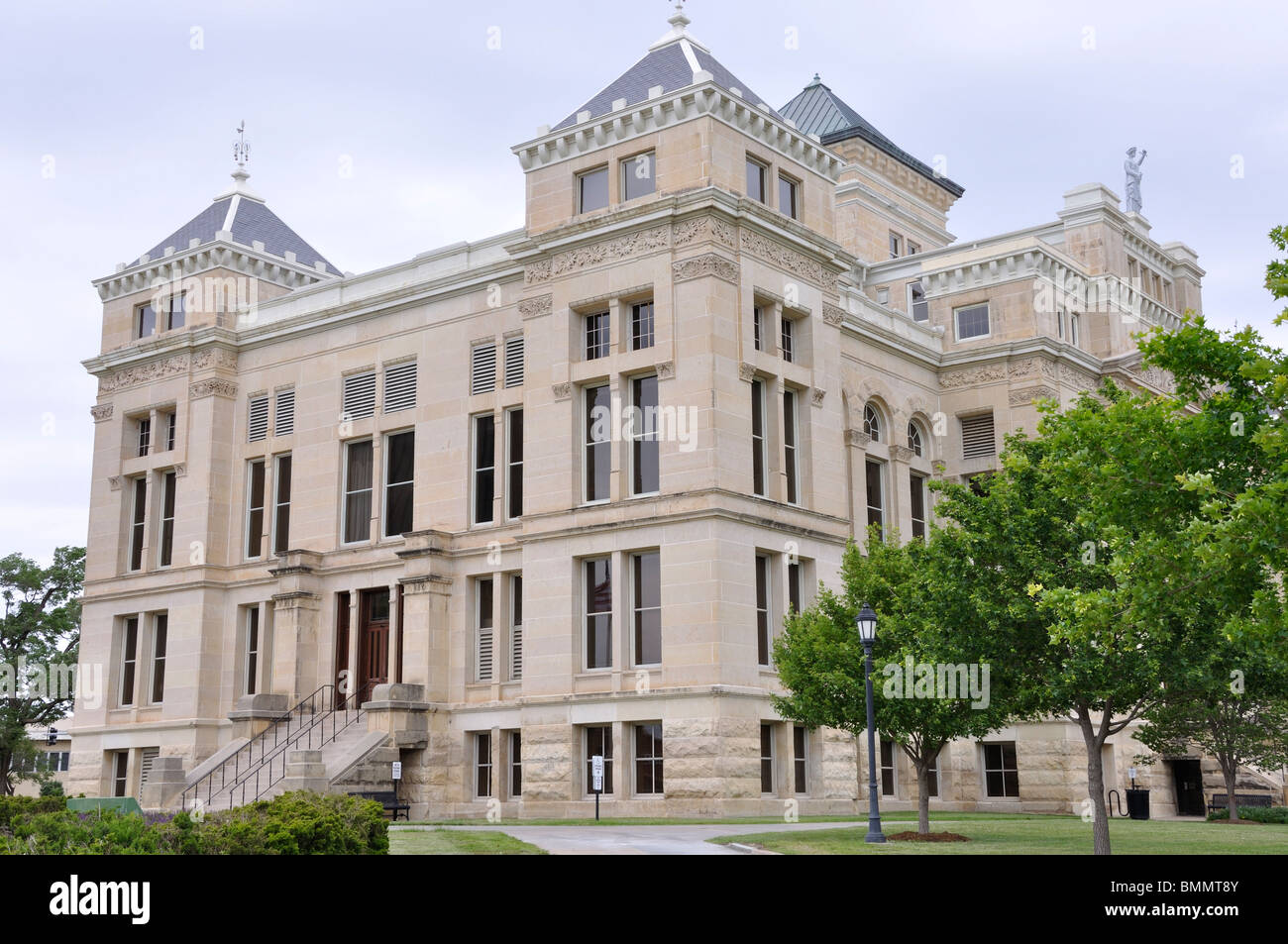 Historic county courthouse wichita usa hi-res stock photography and ...