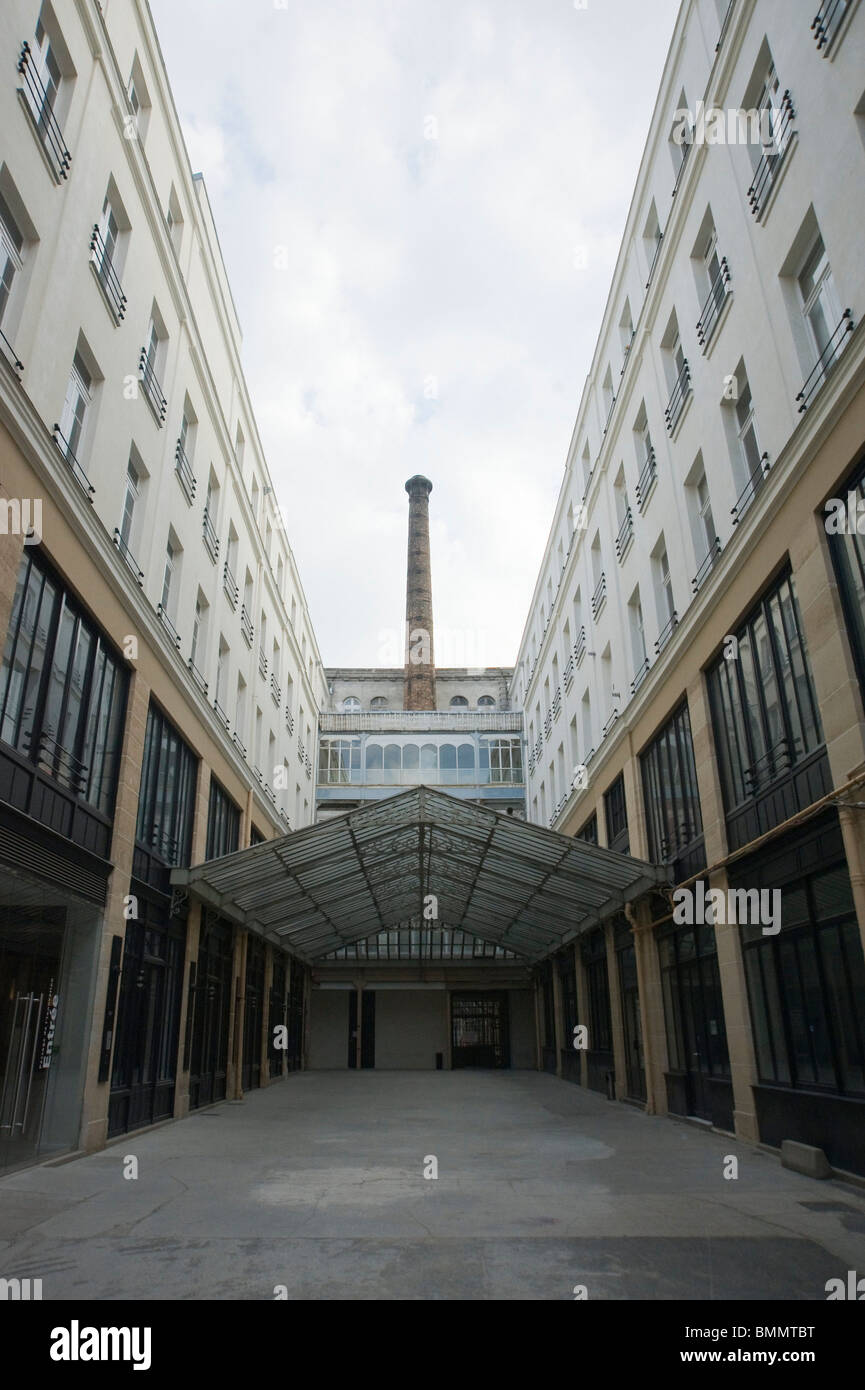 Paris 75011 hi-res stock photography and images - Alamy