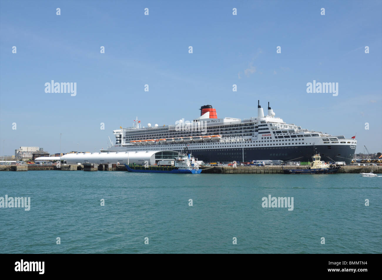 RMS Queen Mary 2 of the Cunard fleet moored at Southampton Docks ...
