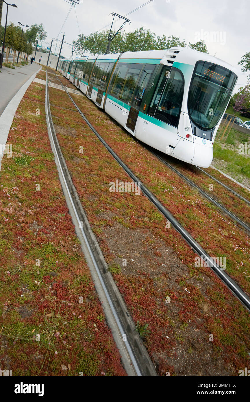 Paris, Tramway T2 Stock Photo - Alamy