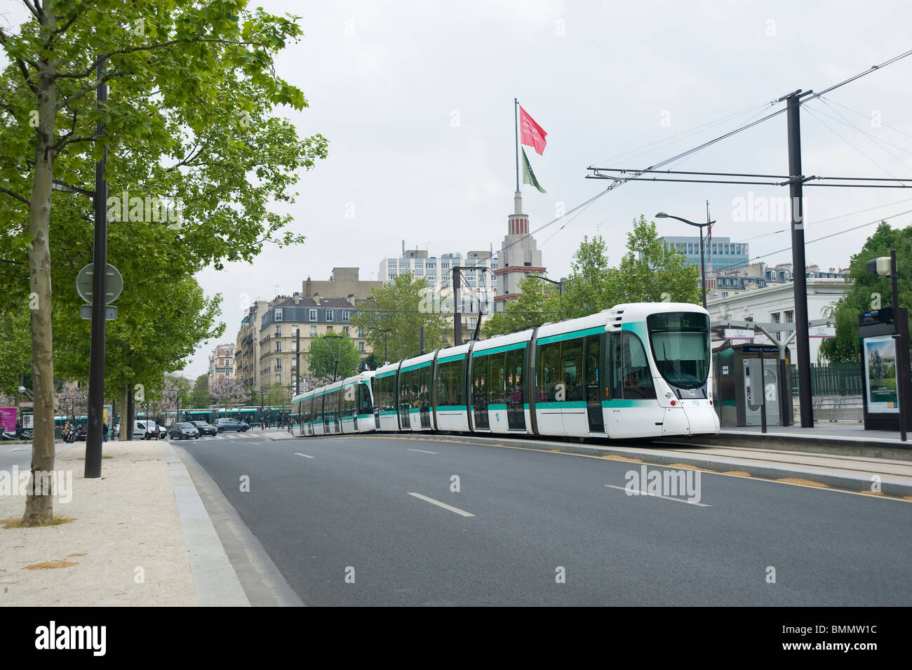 Paris, Tramway T2, Porte de Versailles Stock Photo - Alamy