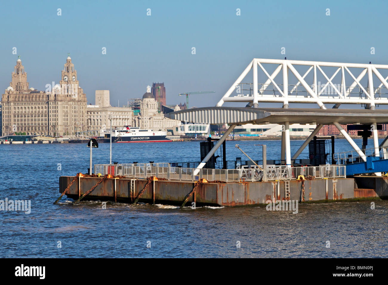Mersey ferry boats hi-res stock photography and images - Alamy