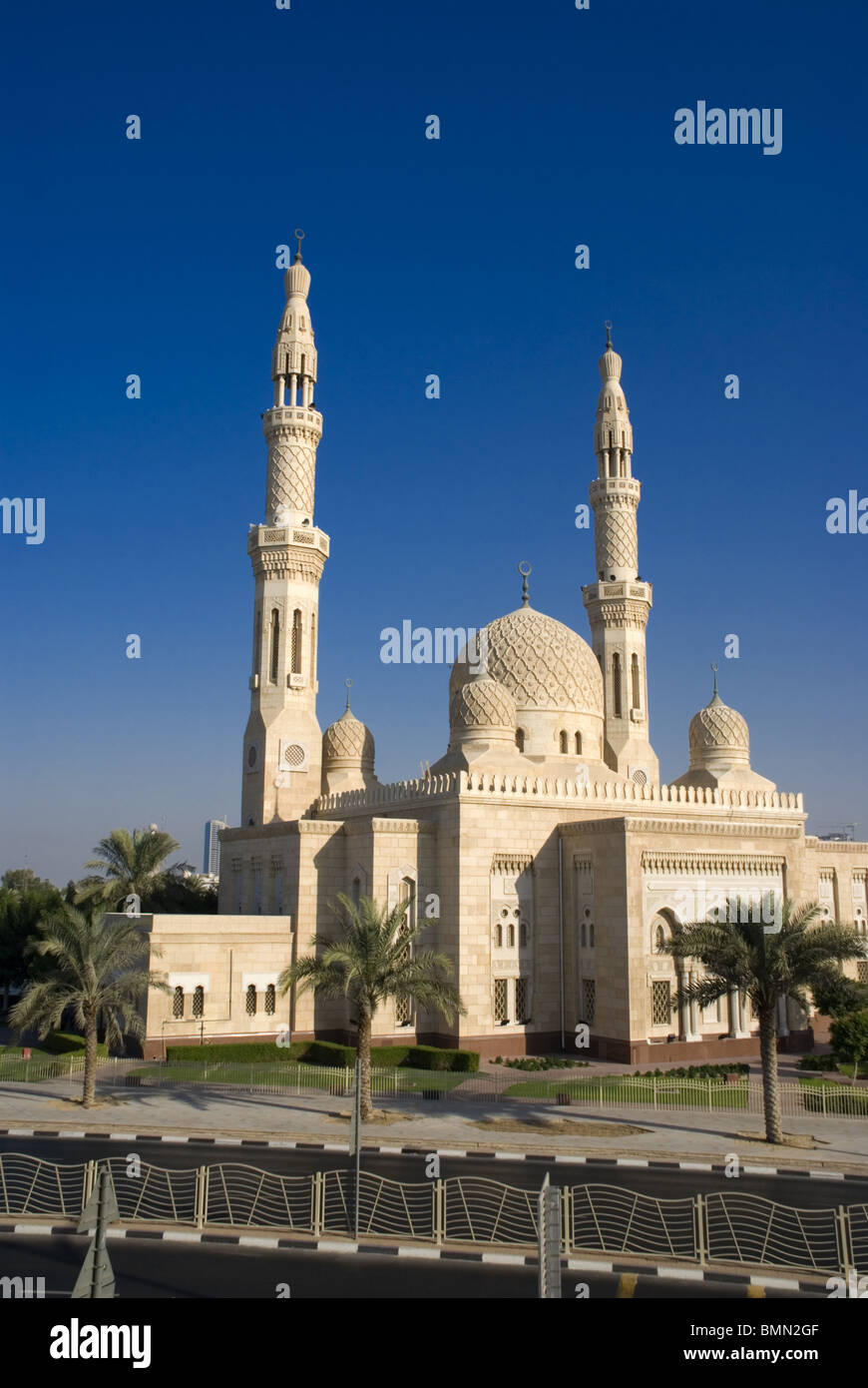 Dubai, Jumeirah Mosque Stock Photo - Alamy