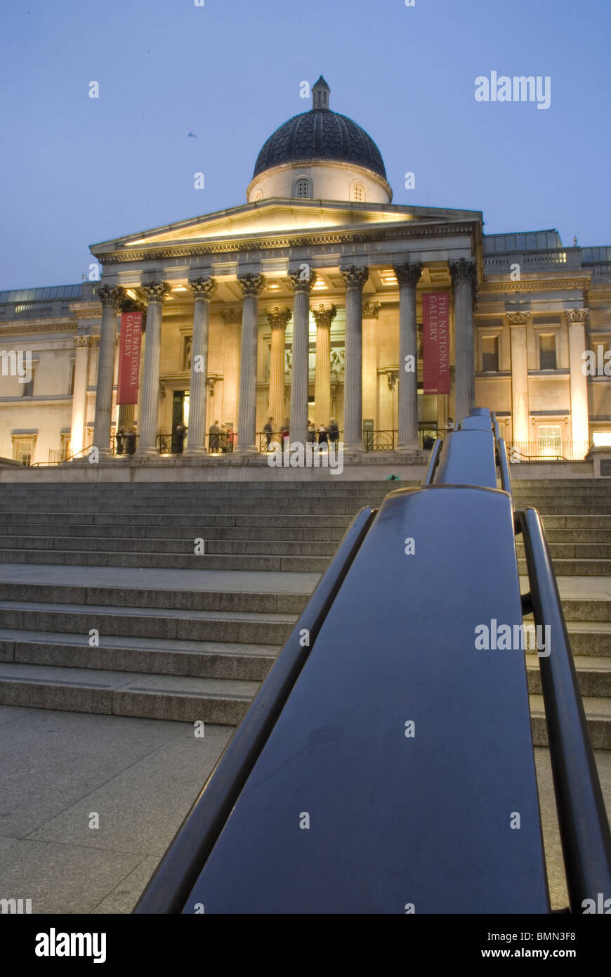 Trafalgar Square, National Gallery Stock Photo - Alamy