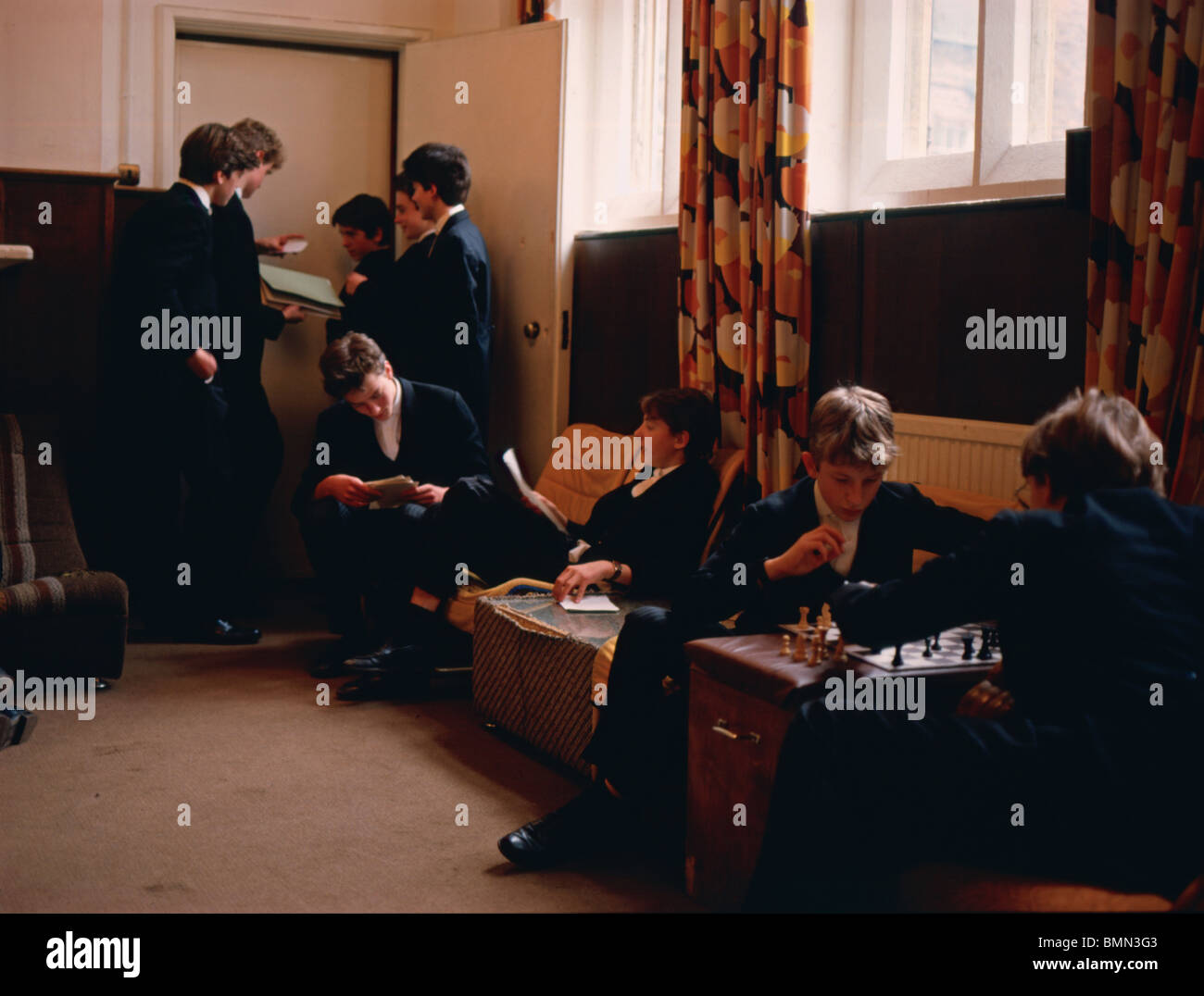 Eton college boarding house 1980s hi-res stock photography and images ...