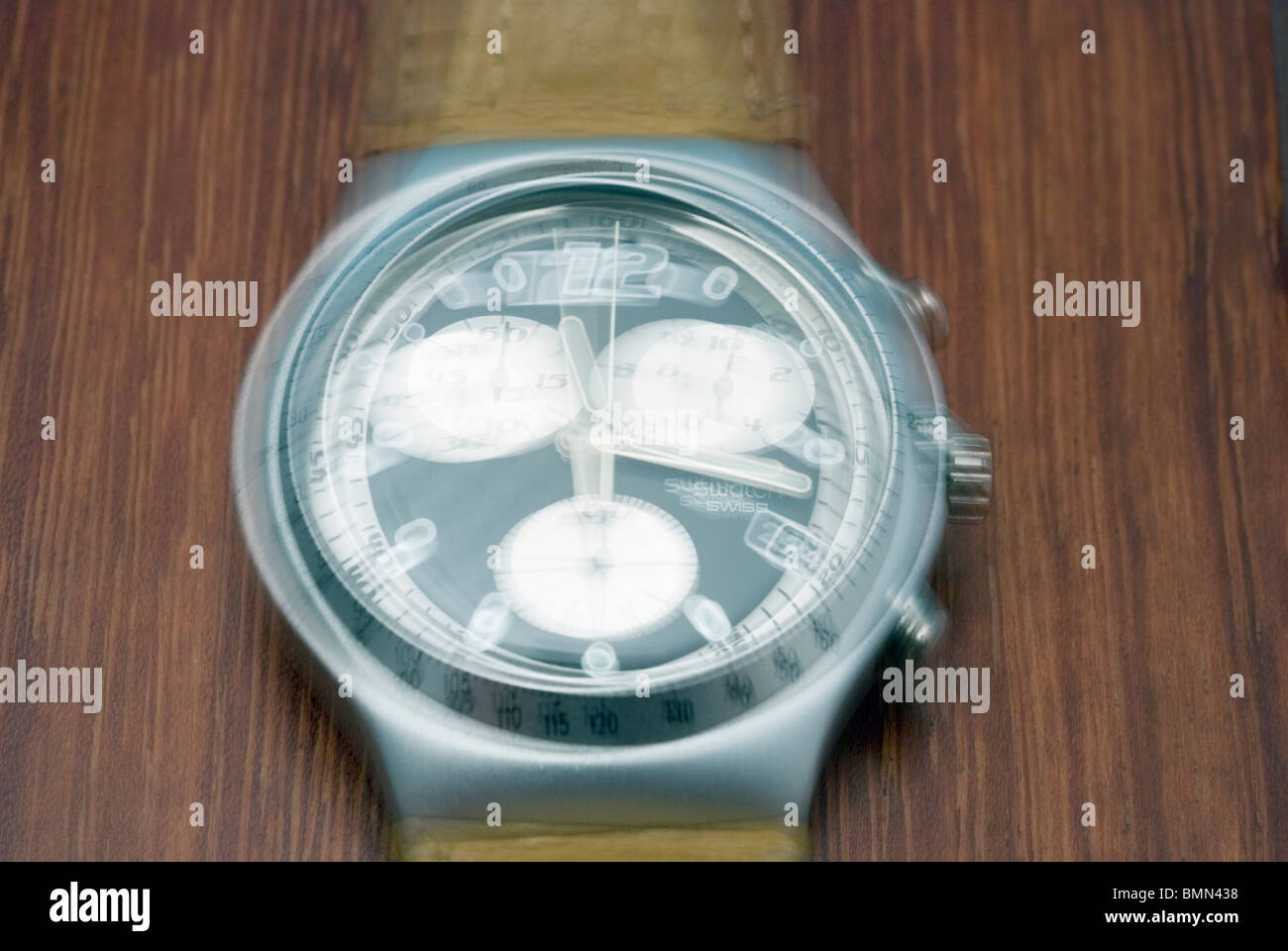 Blurred clock hi-res stock photography and images - Alamy