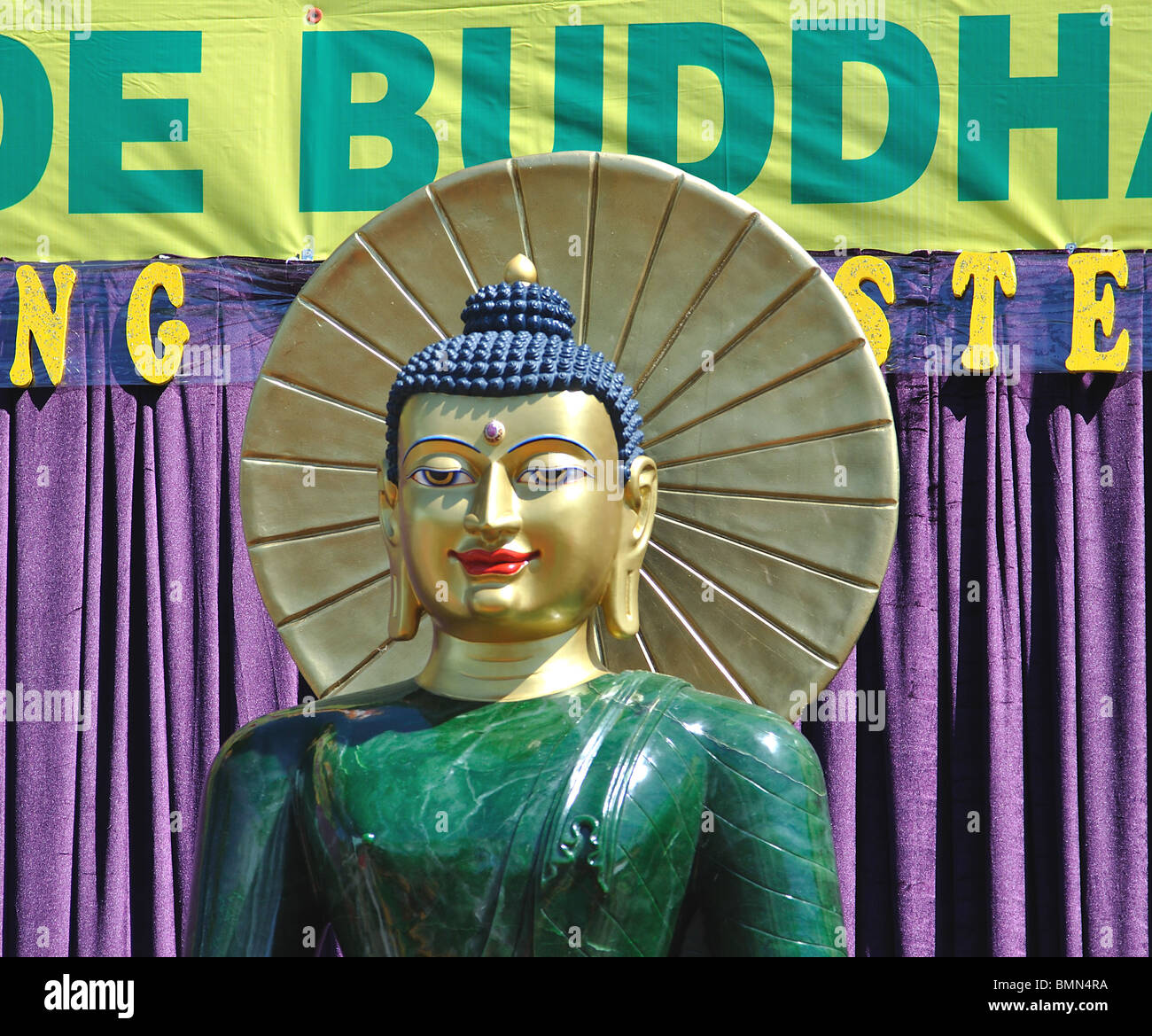 Buddhastatue hi-res stock photography and images - Alamy