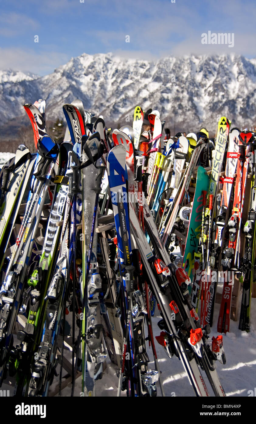 Ski rack hi-res stock photography and images - Alamy