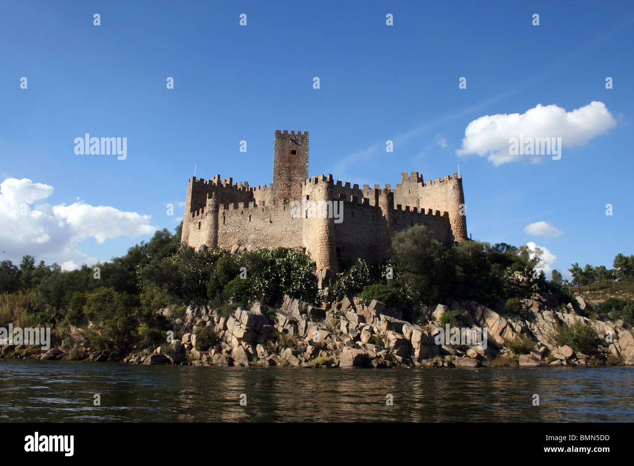 Medieval knights castle hi-res stock photography and images - Alamy