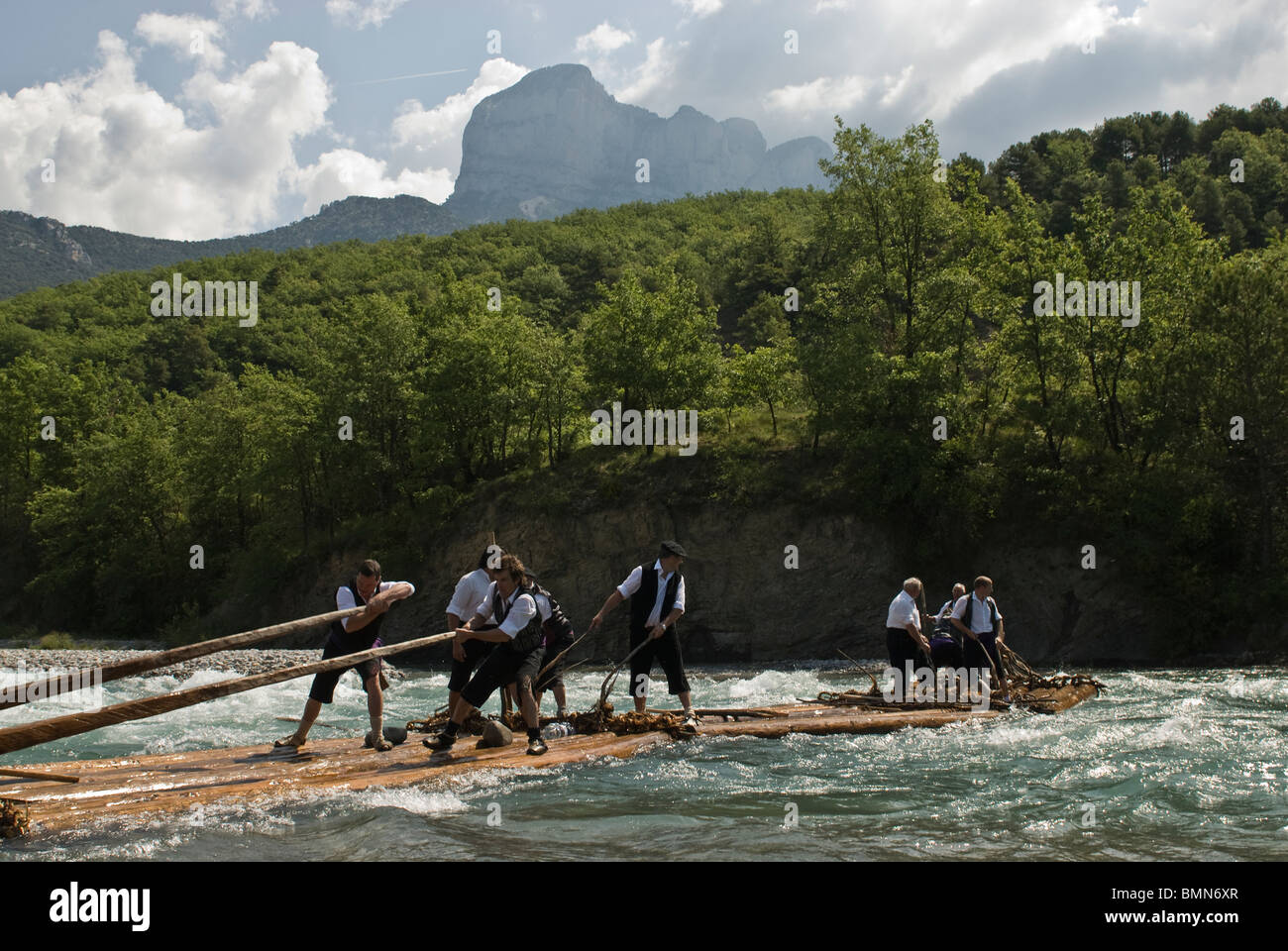 Rafts on riverbank hi-res stock photography and images - Alamy