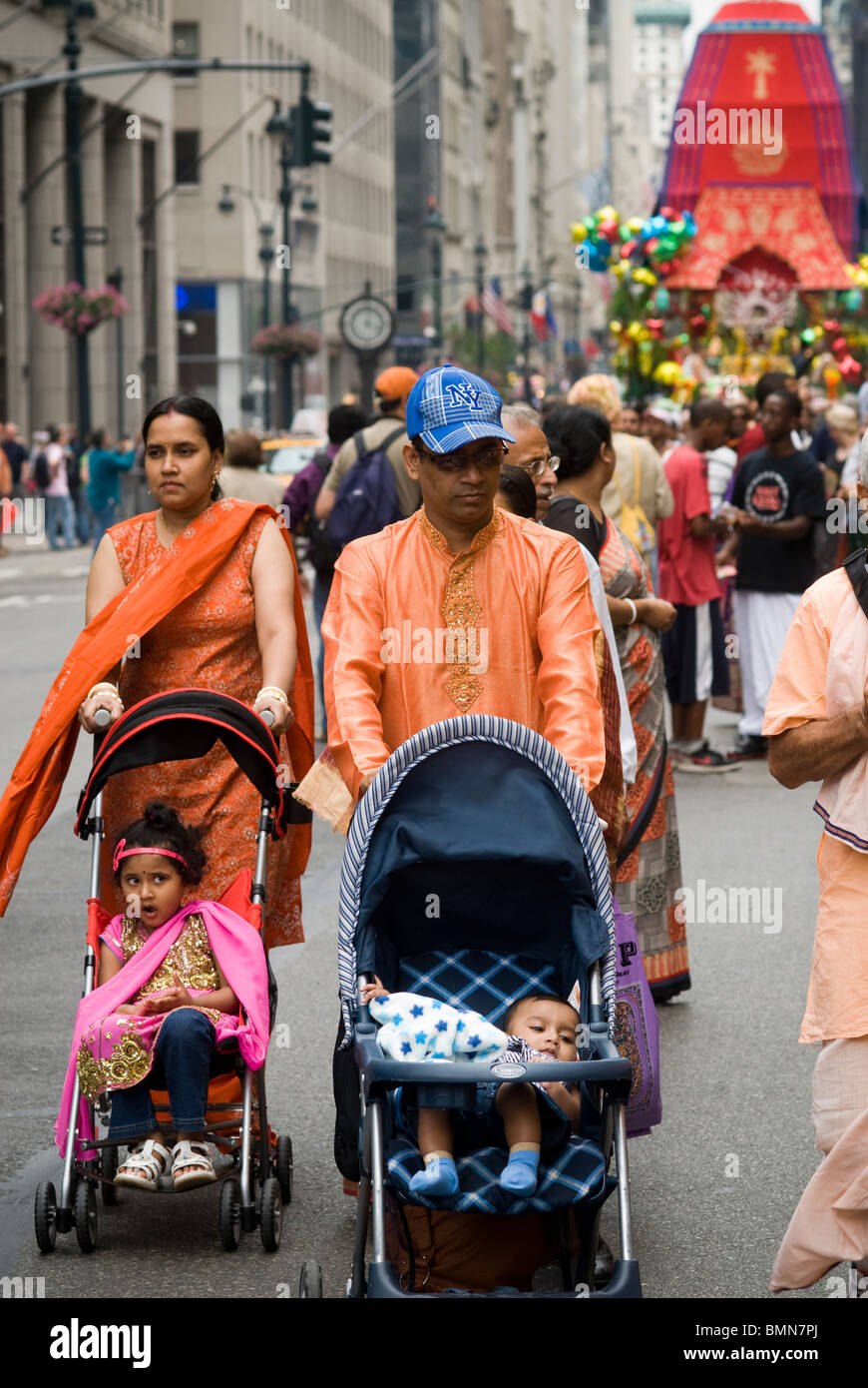 Hundreds of members of the Hare Krishna religion gather on Fifth Ave ...
