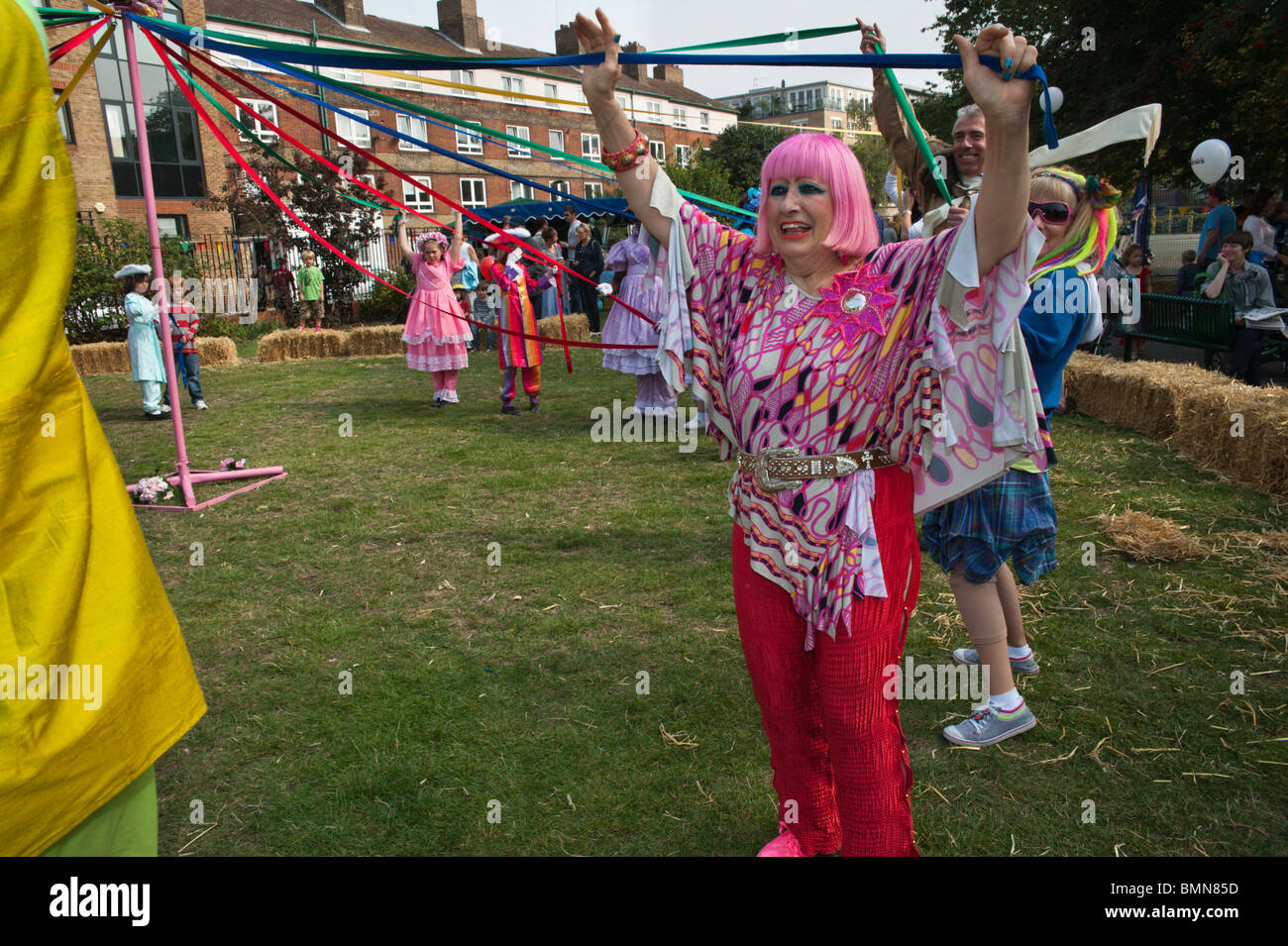Fashion designer Zandra Rhodes gets ready to dance with Donna Maria's ...