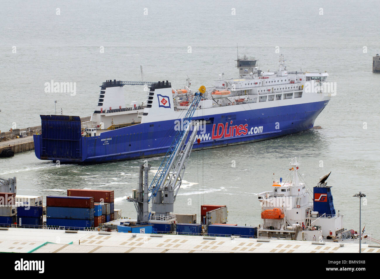 Ld lines roro cross channel hi-res stock photography and images - Alamy
