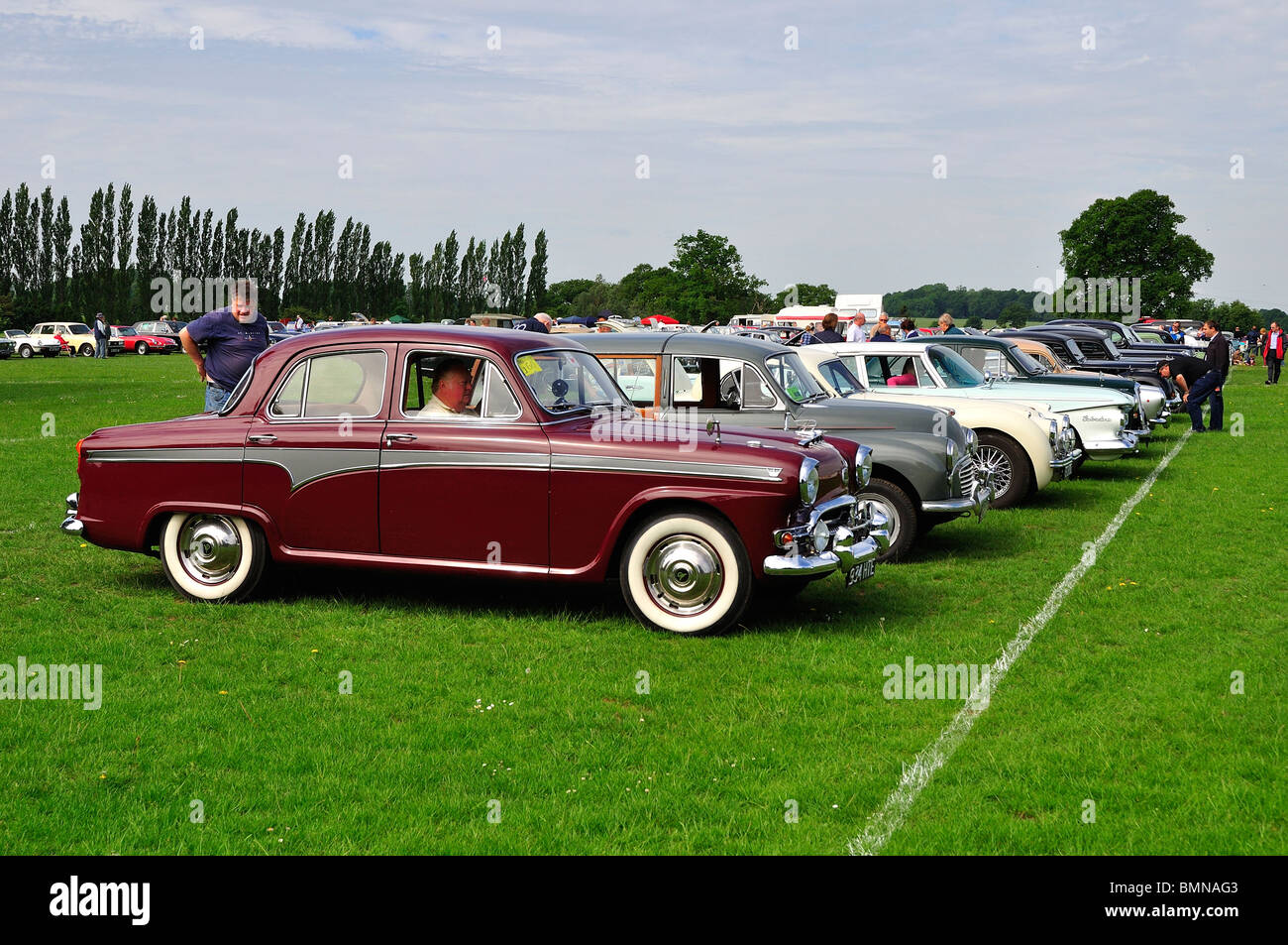 Vintage hub caps hi-res stock photography and images - Alamy