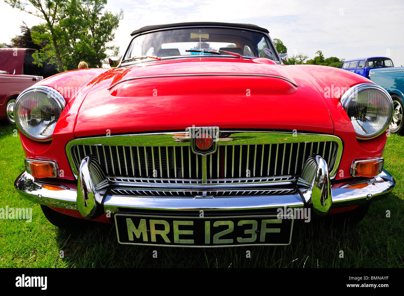 Vintage classic british motorcar hi-res stock photography and images ...