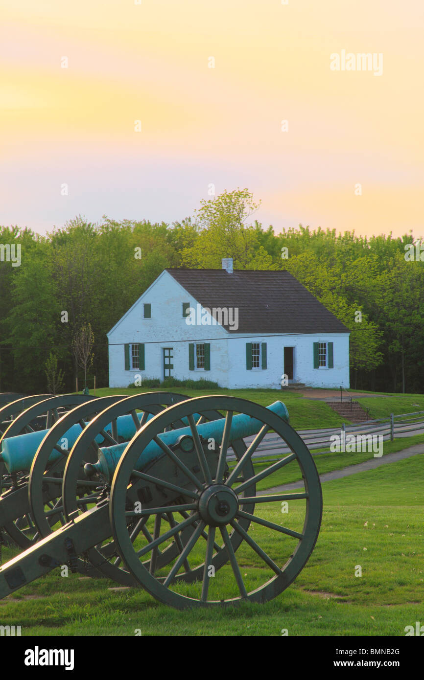 Cannons and Dunker Church, Antietam National Battlefield, Sharpsburg ...