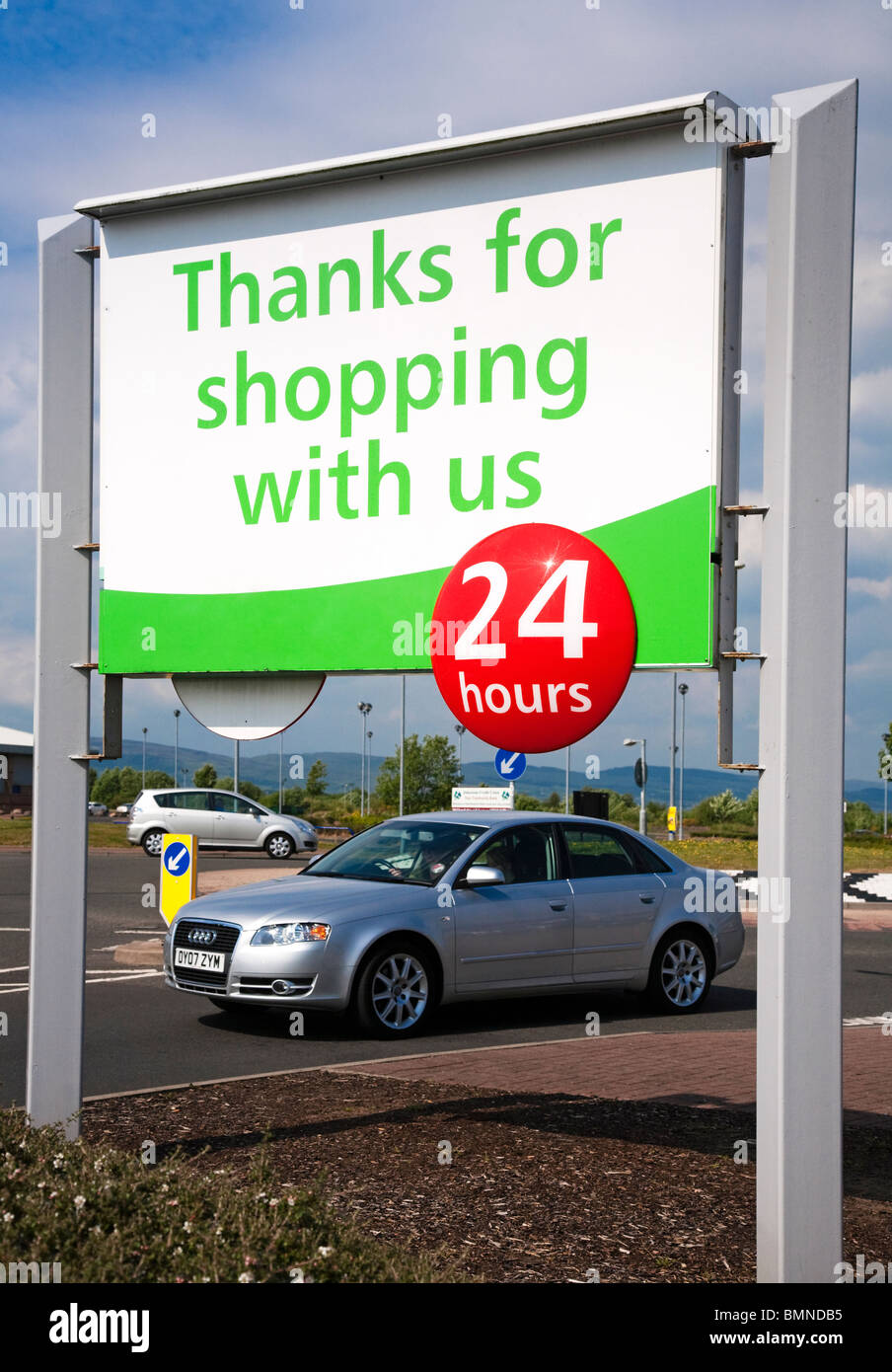 Sign Supermarket Exit Shopping Stock Photos & Sign Supermarket Exit ...