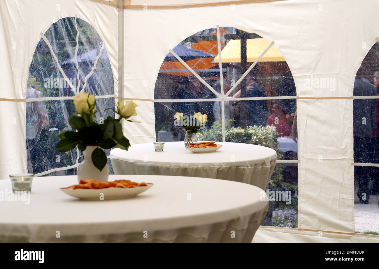 Party tent hi-res stock photography and images - Alamy