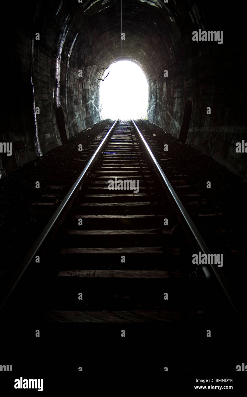 Train tunnel hi-res stock photography and images - Alamy