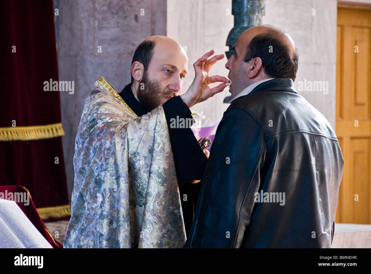 Eastern orthodox church priest hi-res stock photography and images - Alamy