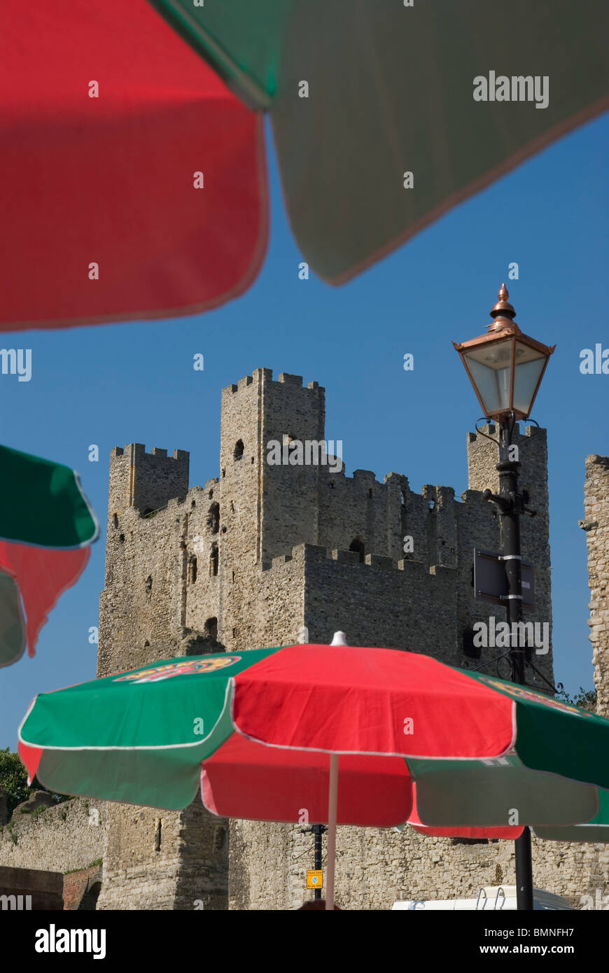 Springtime kent castle hi-res stock photography and images - Alamy
