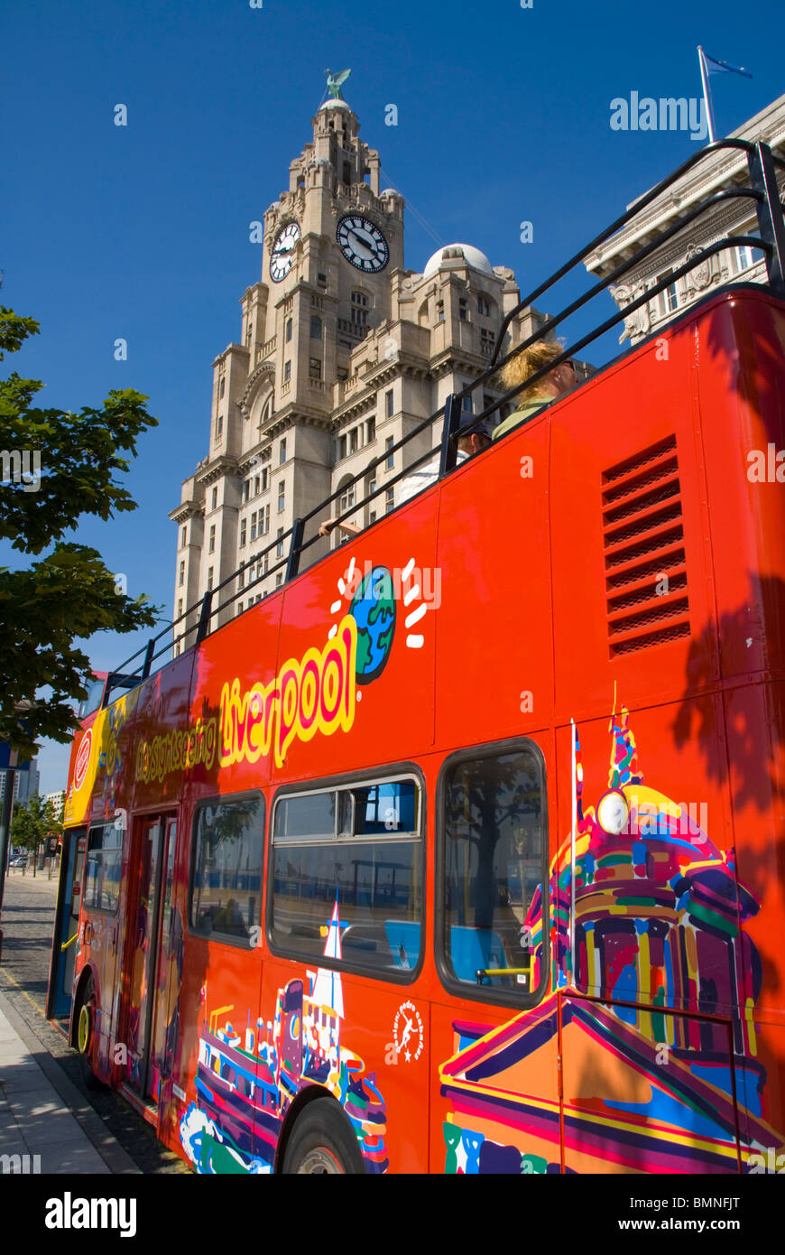 Liverpool buses hi-res stock photography and images - Alamy